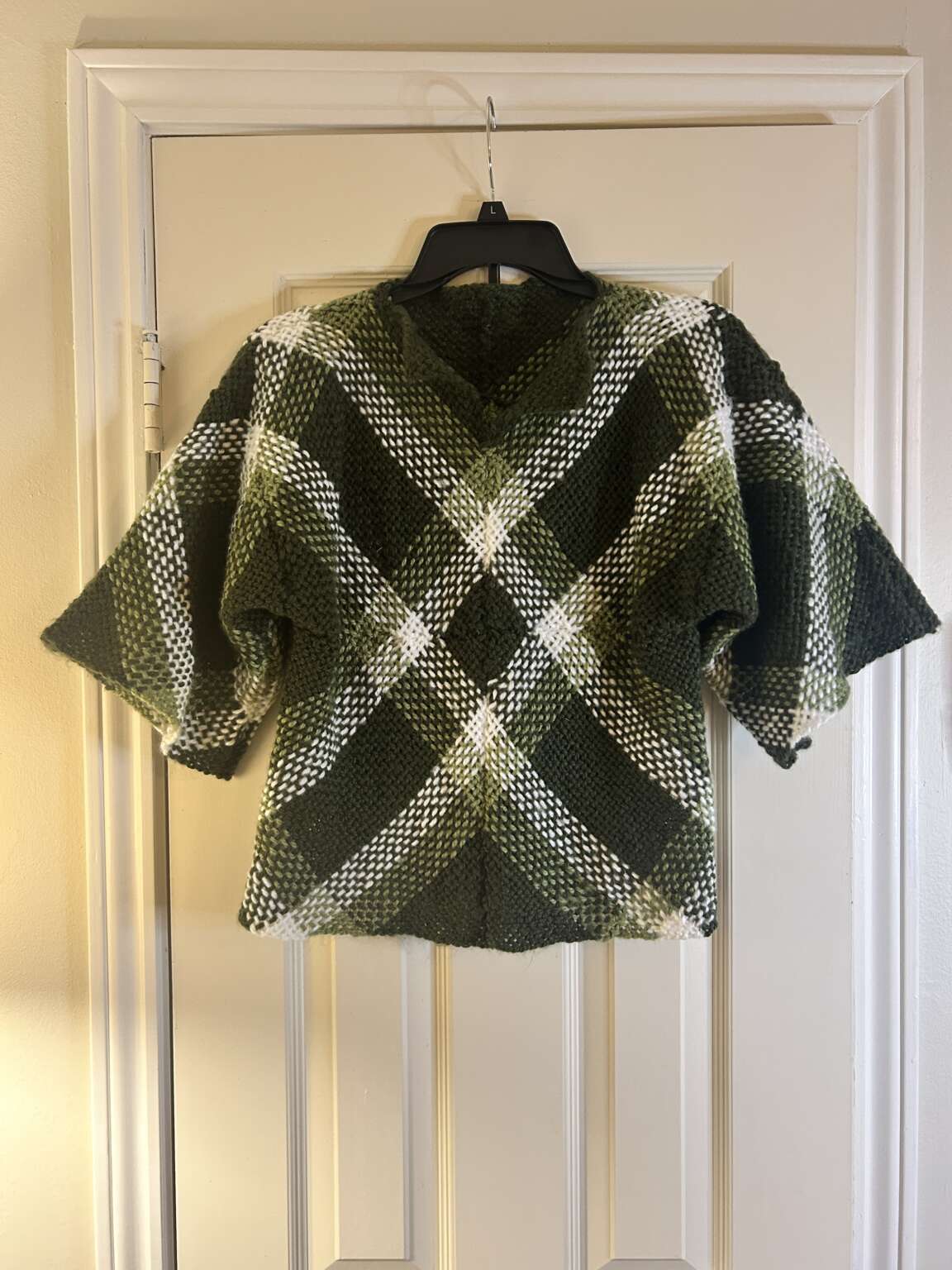 The Yarny Way Top: A Free Pin Loom Pattern - The Yarny Way